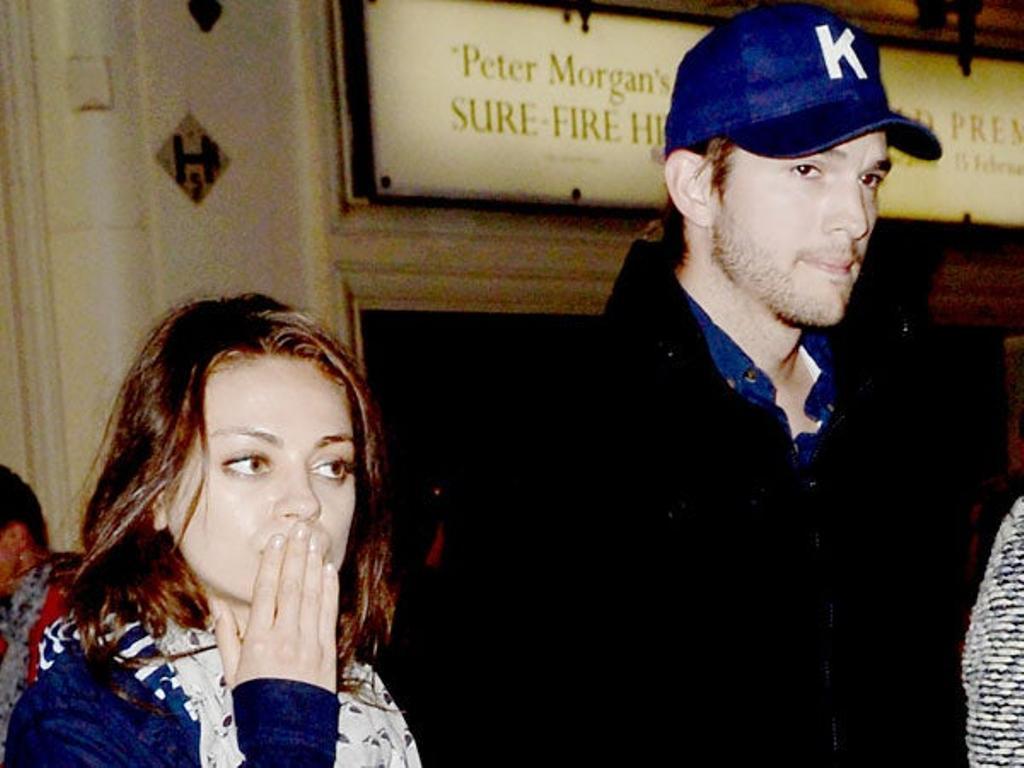 Mila Kunis y Ashton Kutcher, de cita en Londres - Cuore