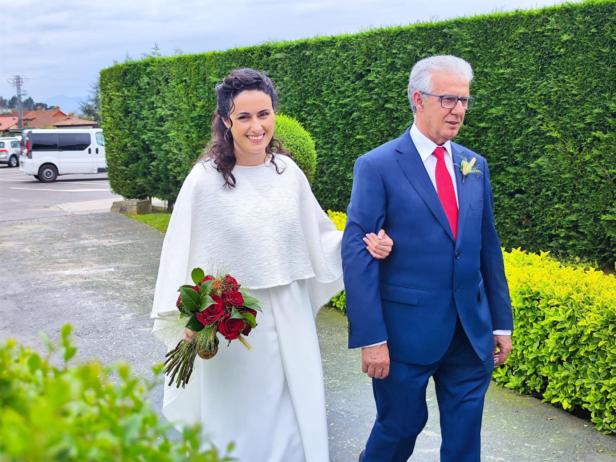 En imágenes, las dos bodas de Llanera