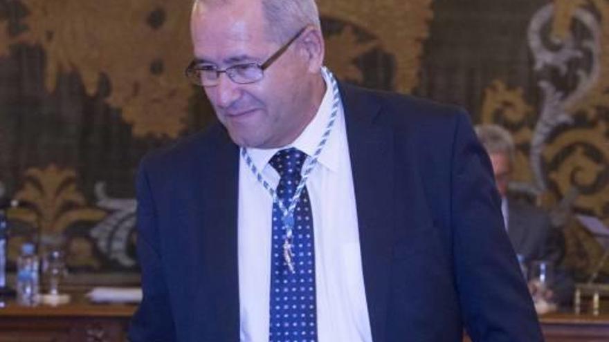 José Ramón González sustituye a Valor