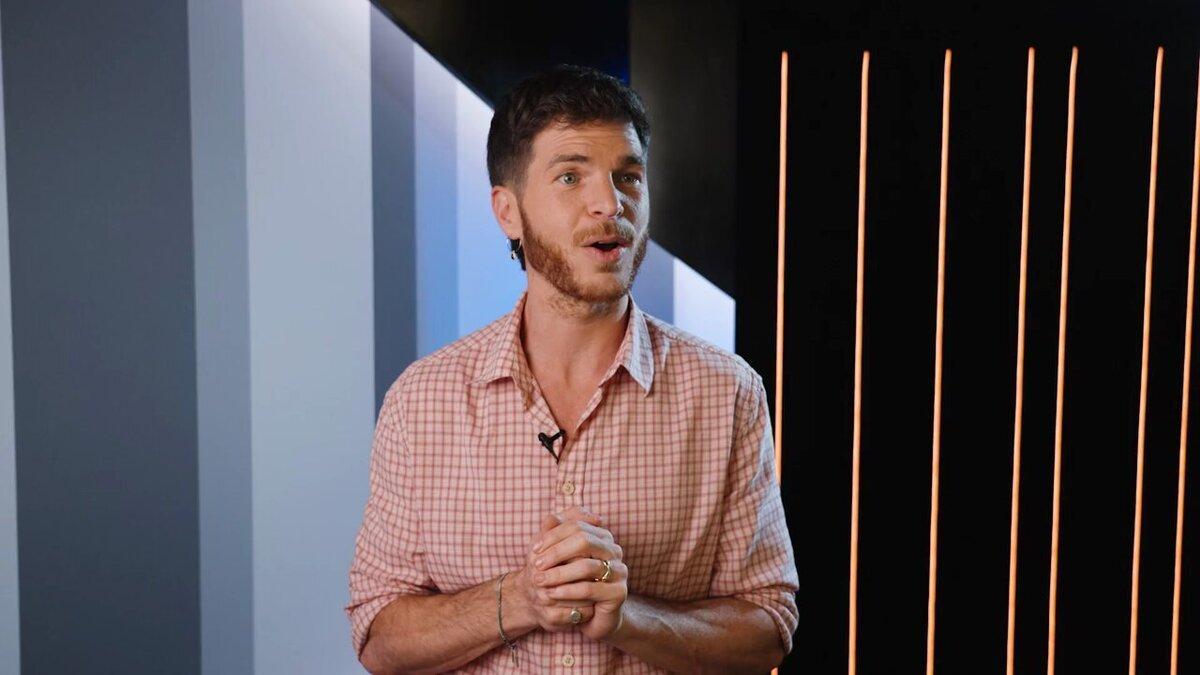 Quién es Cristian Valencia, actor barcelonés y nuevo invitado de ...