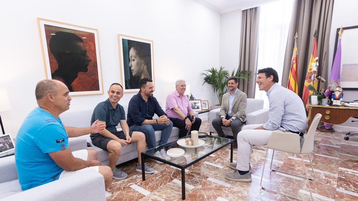 Gandia felicita a los subcampeones de España de billar y les agradece ...
