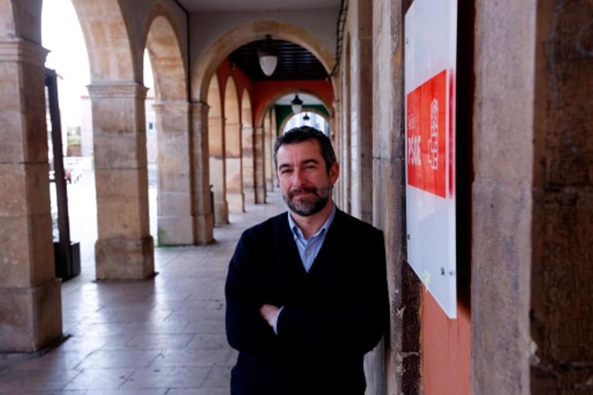 Manuel Campa, secretario general del PSOE de Avilés: "El PP, en lugar ...
