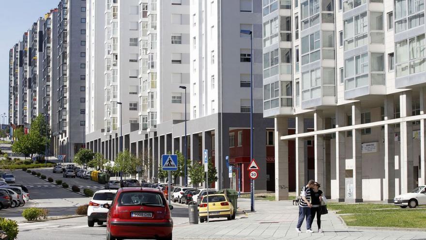 Vecinos de Navia recogen firmas en contra de la eliminación de un ...