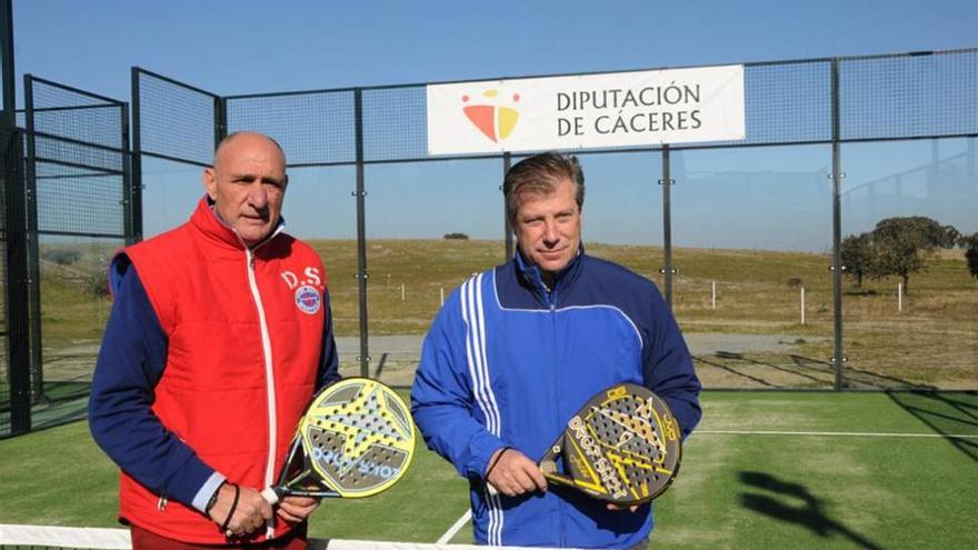 Inauguran dos nuevas pistas de pádel en el complejo El Cuartillo de Cáceres