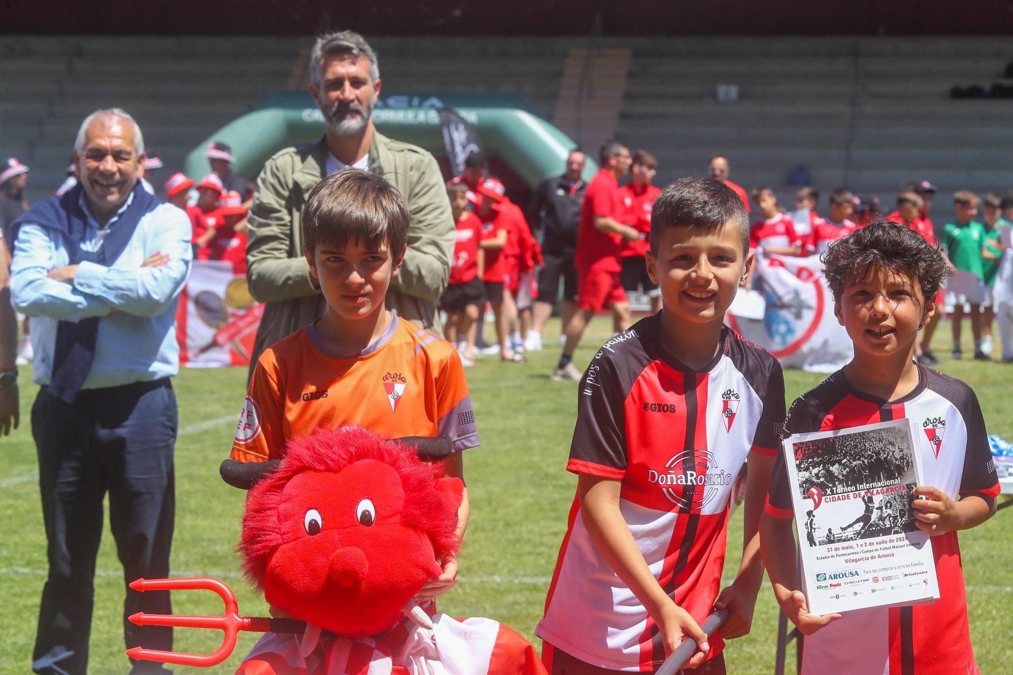 El Real Madrid revalida su corona en el Torneo Cidade de Vilagarcía