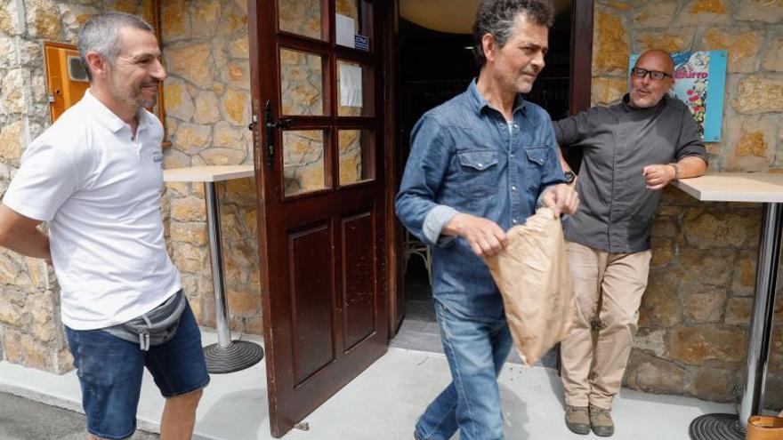 El Pez Burro nada entre amigos - La Nueva España