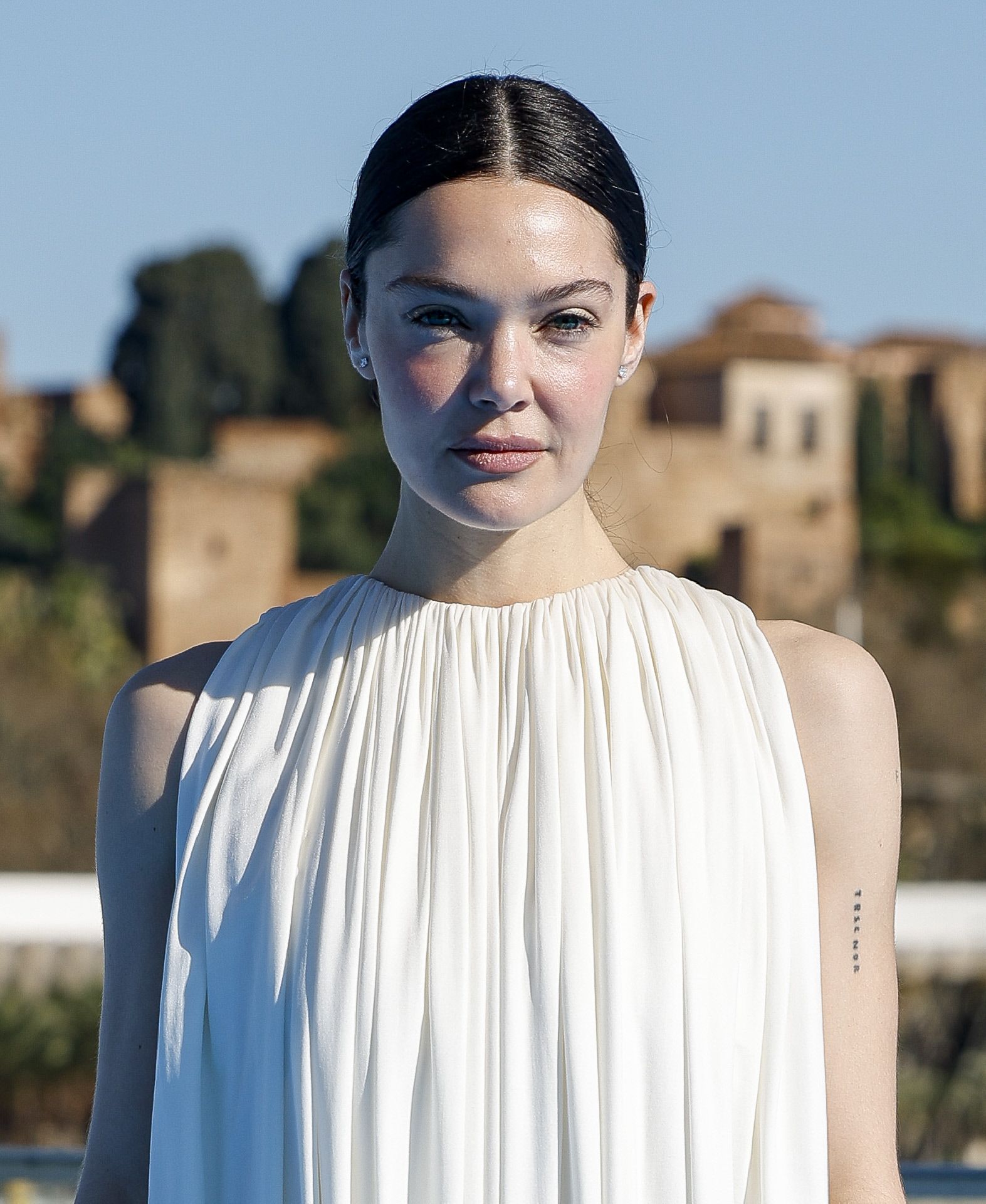 ANA RUJAS FESTIVAL MÁLAGA | Ausencia de color y naturalidad al máximo ...