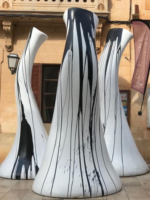 Lin Utzon expone su obra 'Cosmic Dance II' en Santanyí - Diario de Mallorca