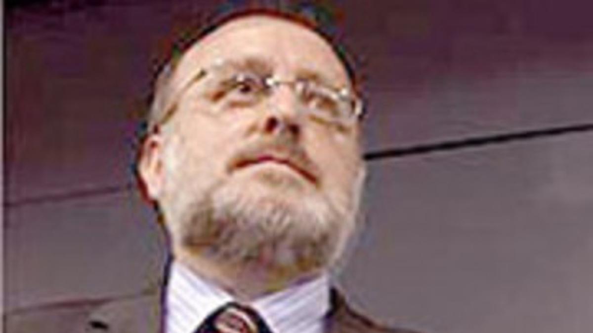 Àngel Colom llama a los catalanes a "desobedecer" al Constitucional si ...