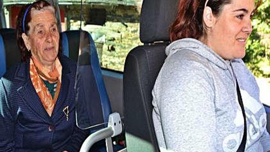 Miss Braganza se libra de la mesa