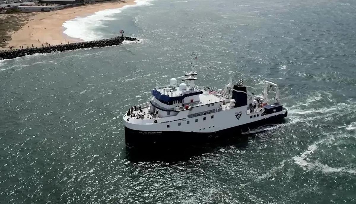 NAVAL VIGO BUQUE: Recibido con honores el David Packard, el ...