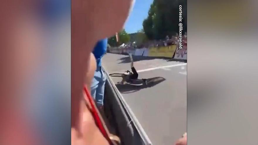 Una caida que sirvió para la victoria: así fue la torpe llegada del ...