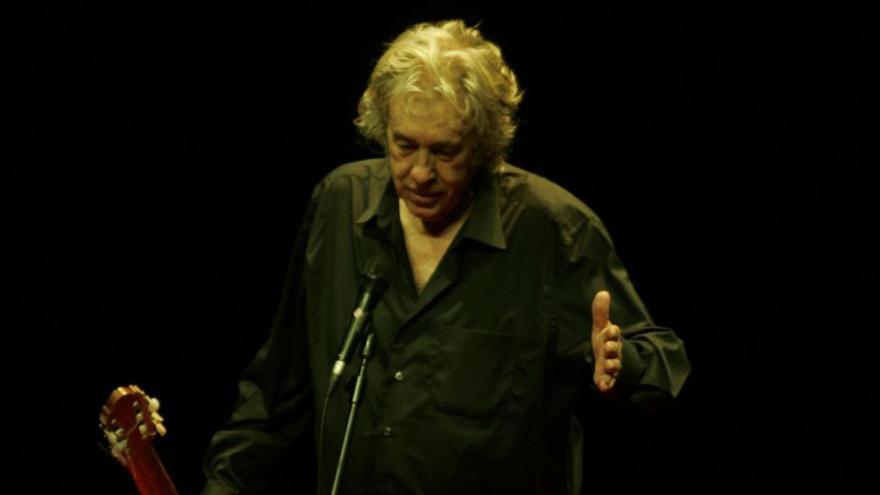 “Un poeta no es el que escribe poemas solamente, ser poeta es otro ...