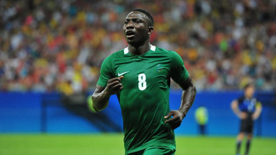 Peter Etebo, músculo y pólvora para el nuevo frente ofensivo