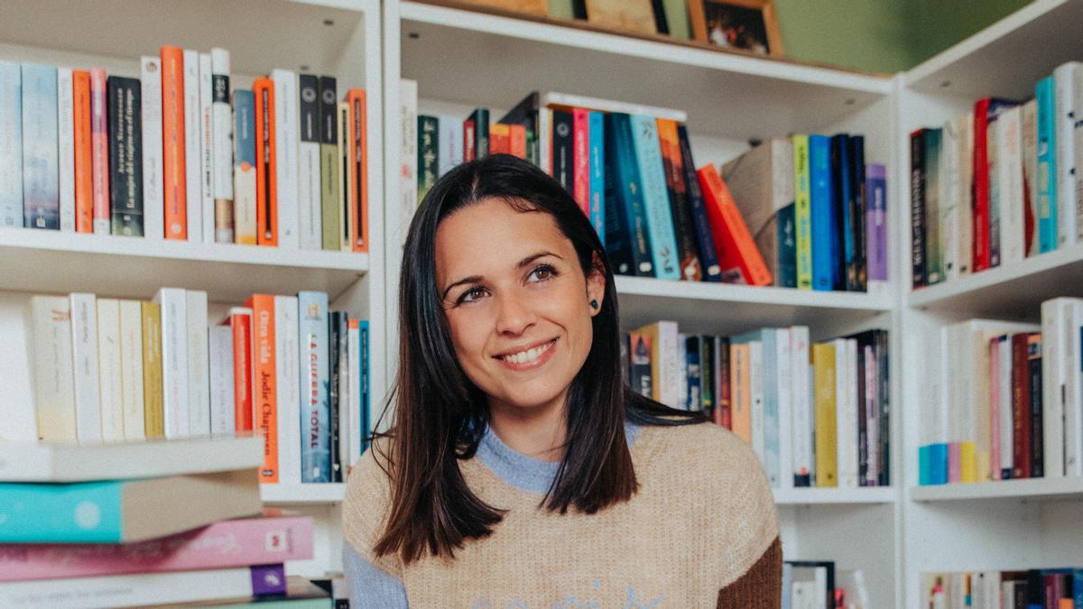 La escritora valenciana que arrasó en Sant Jordi llega a la Fira del Llibre