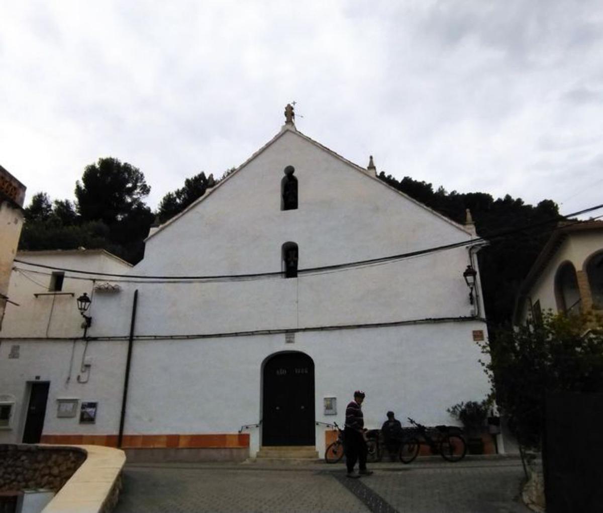 Forna, el pueblo bajo el castillo por el que pasan más bicis que coches