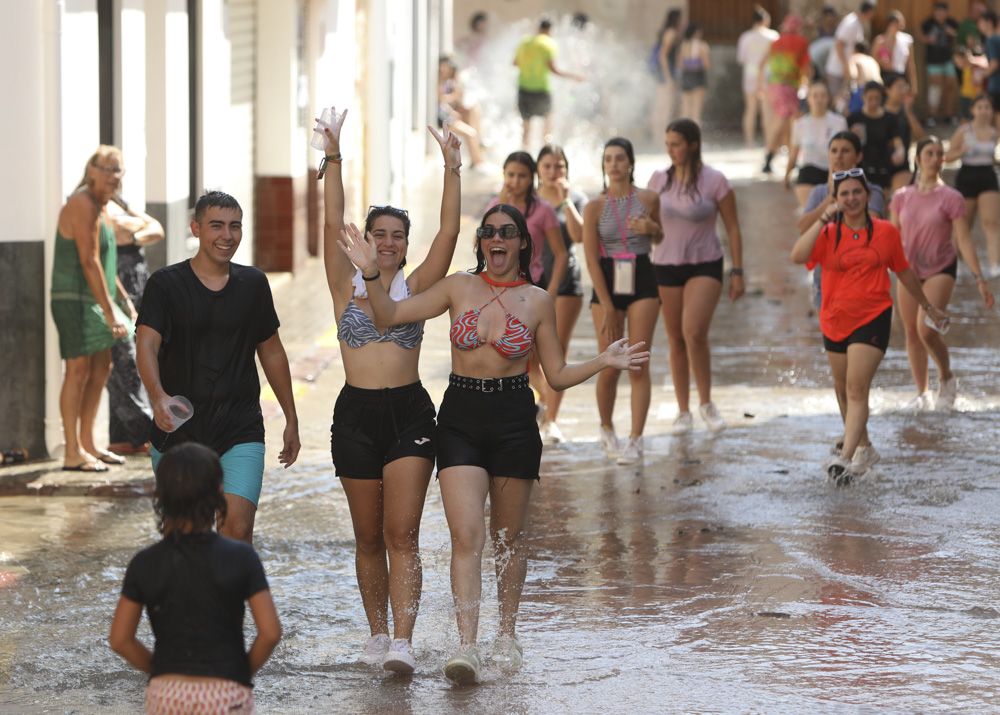 Quartell escapa del calor con su tradicional Xopà - Levante-EMV