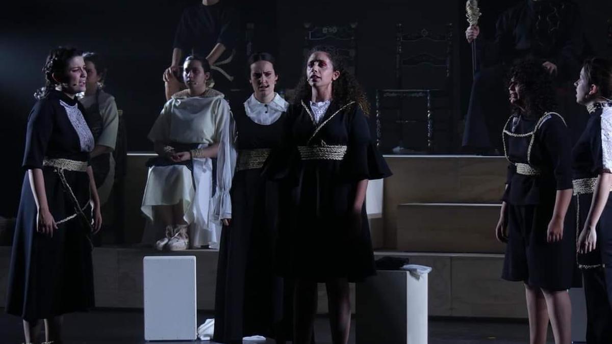 Llega a Calasparra 'Bernarda Alba, el musical' - La Opinión de Murcia
