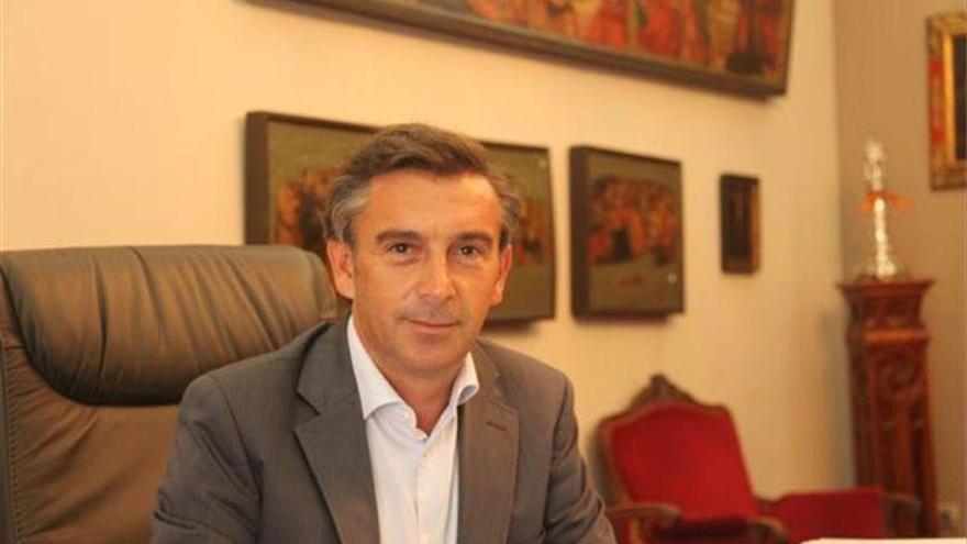 Beamonte defiende estar a la altura y recordar a las víctimas del ...