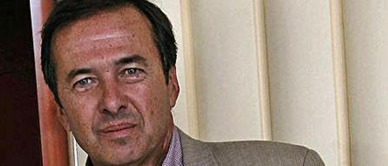 El escritor Javier Moro ofrece hoy una charla sobre Balmis en el ...