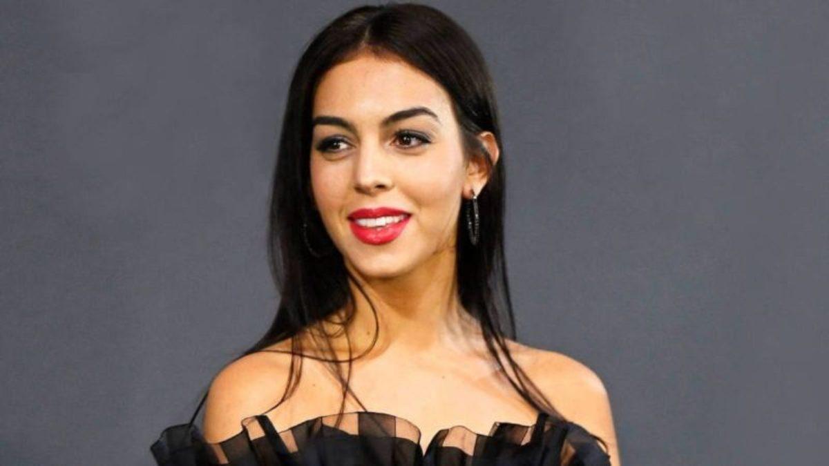 La persona que está ayudando a Georgina a aclimatarse a Manchester - Sport