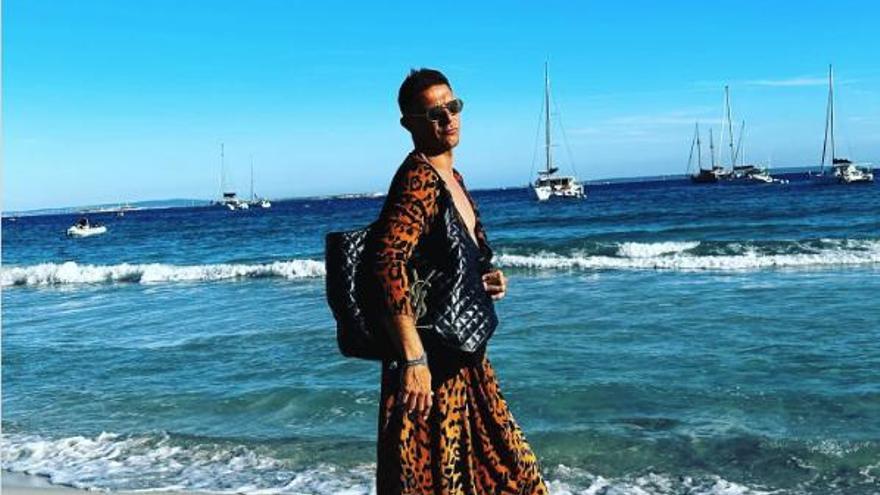 Joaquín defiende a Borja Iglesias y Aitor Rubial luciendo bolso en Ibiza - Diario de Ibiza