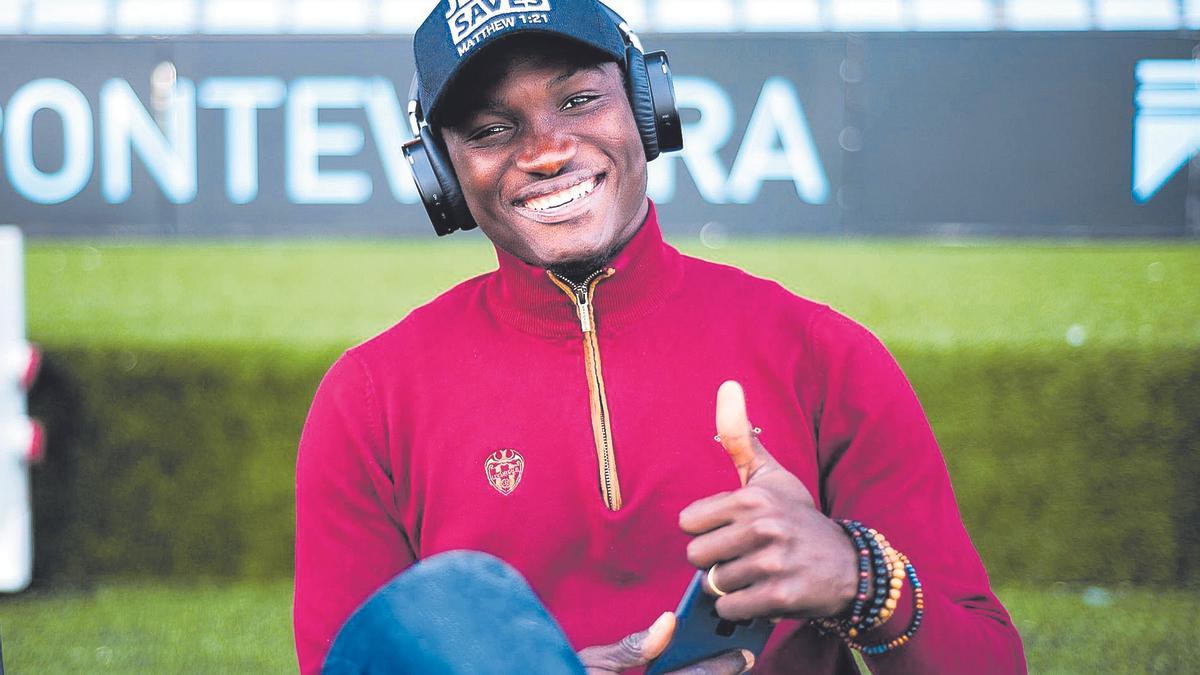 Muere Raphael Dwamena durante un partido en Albania