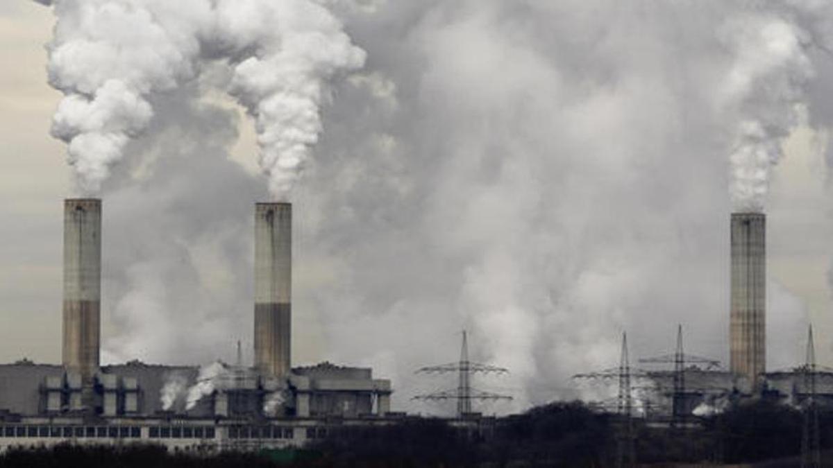 Las emisiones contaminantes de la industria bajan por tercer año ...