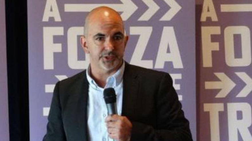 Román González promete una política de Servicios Sociales en Mos