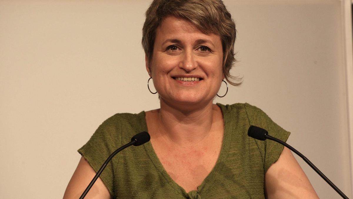 Anna Simó asume Educació con el desafío de volver a tejer consensos con ...