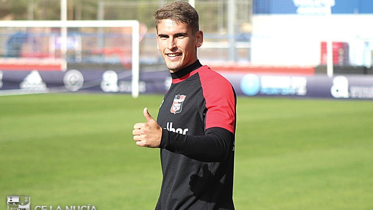 El UCAM Murcia ficha al exgrana Miguel Serna y repesca al muleño Josema