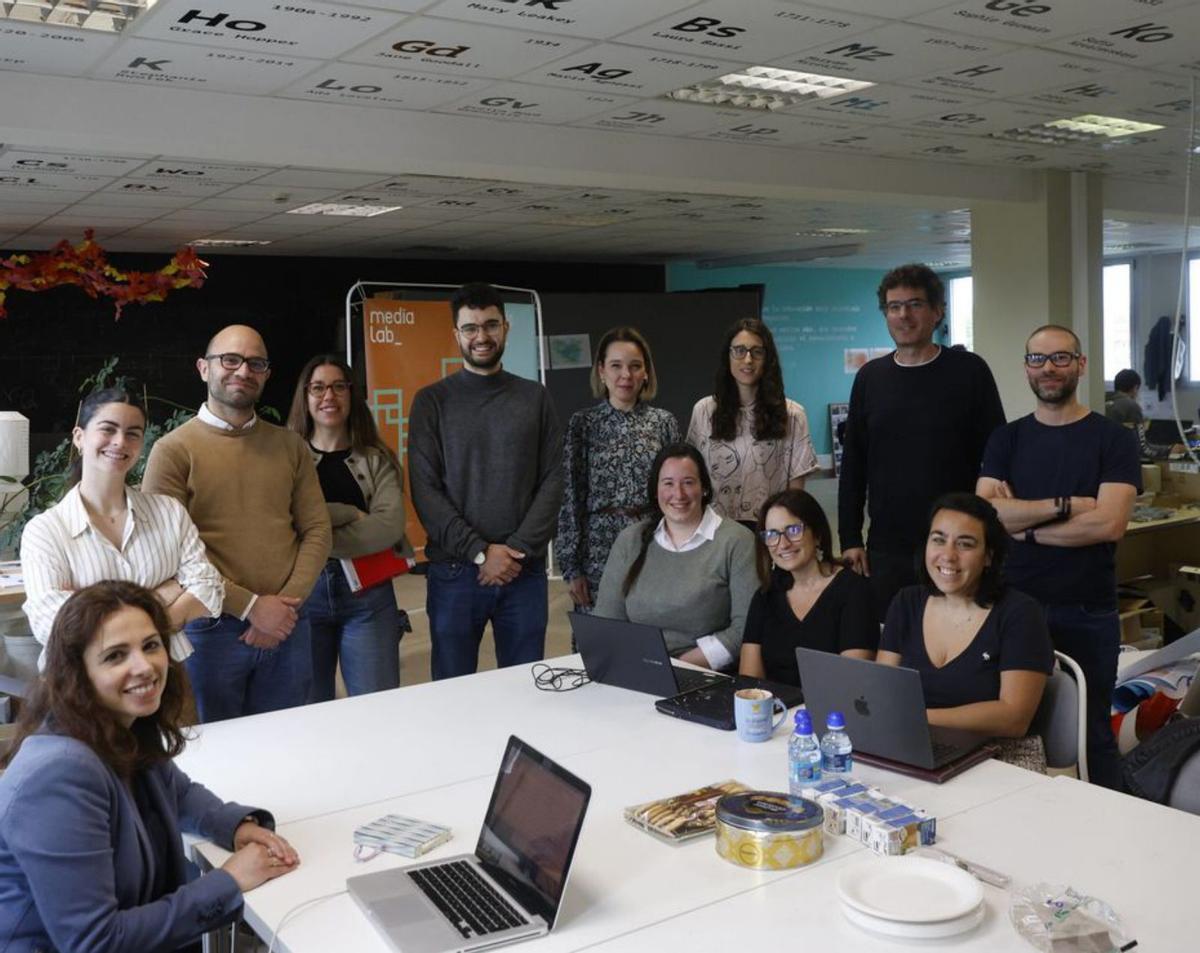 Tormenta de ideas para "llegar mejor a los alumnos": así trabaja el ...