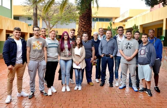 Alumnos del IES Santa Lucia se van a Italia a realizar practicas de ...