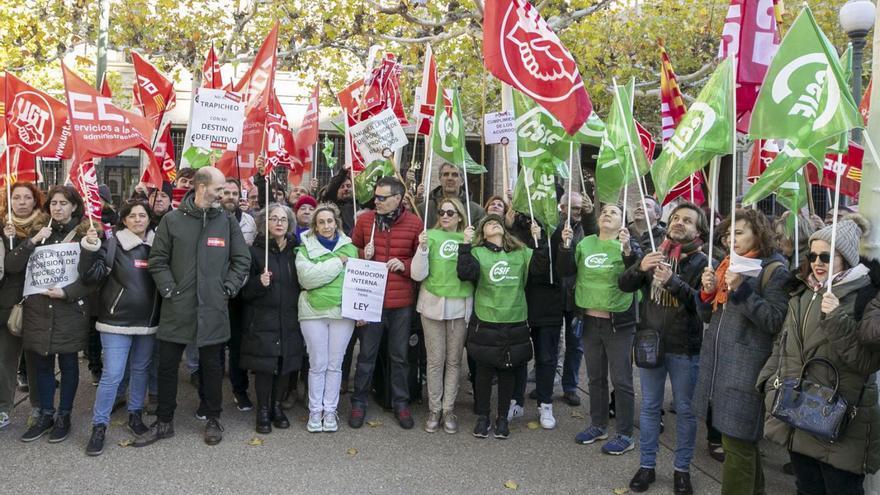 El Govern ofereix apujar el salari el 10% als funcionaris fins al 2028