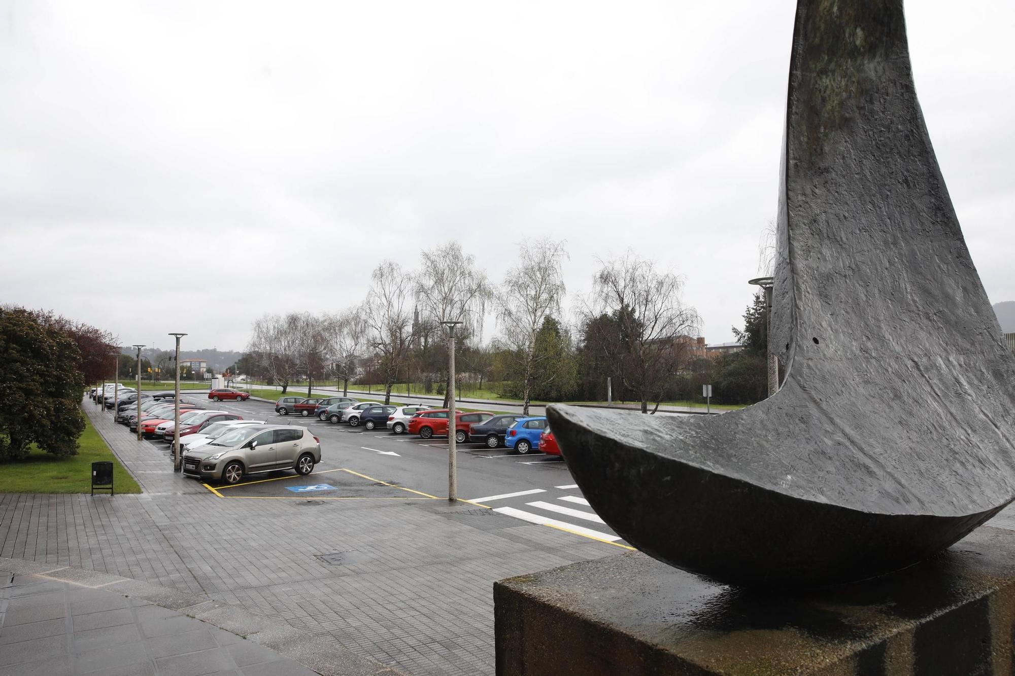 Los usuarios del entorno avalan el nuevo parking de la Laboral (en ...