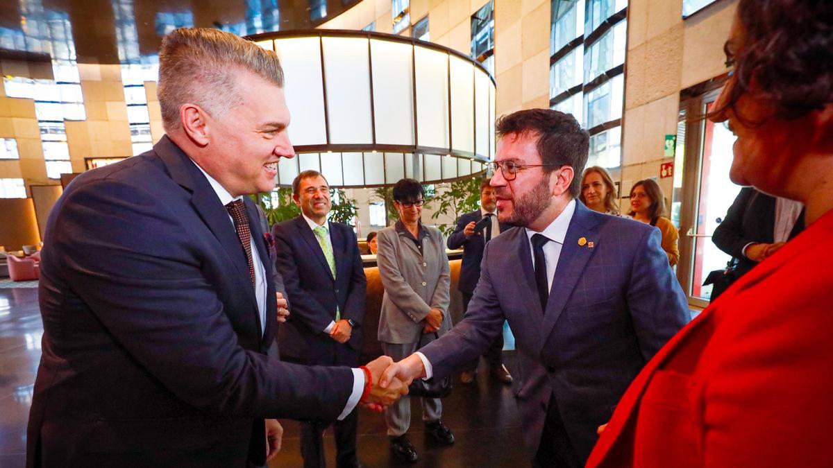 Oracle contratará a 300 trabajadores para su nuevo centro de atención ...