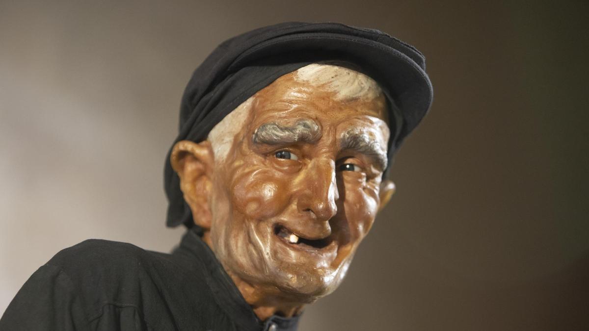 El investigador Toni Colomina describe el proceso de restauración del ...