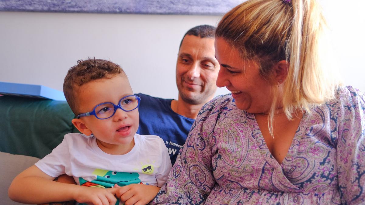 Enzo, el único paciente afectado por el síndrome Syngap1 en Canarias