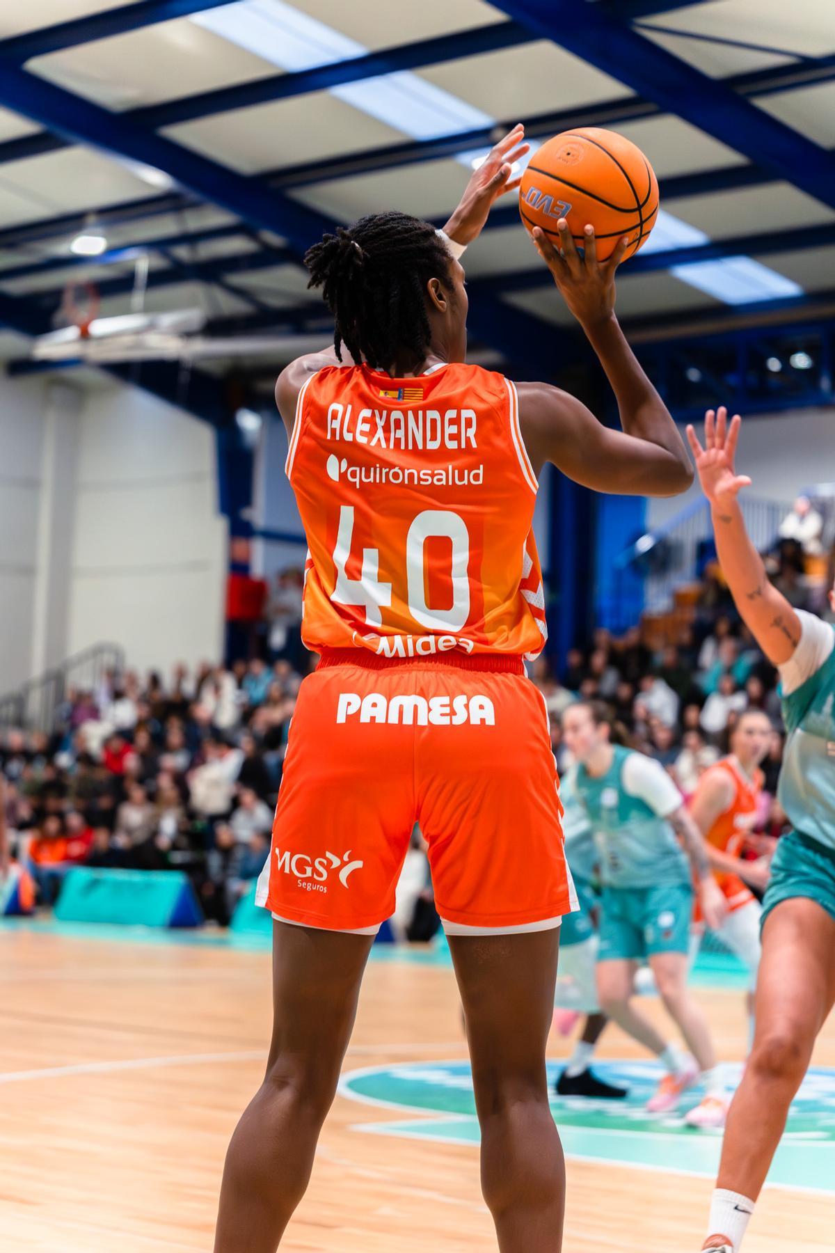 Fichajes Valencia Basket: Corta a Alexander tras fichar a Hillsman
