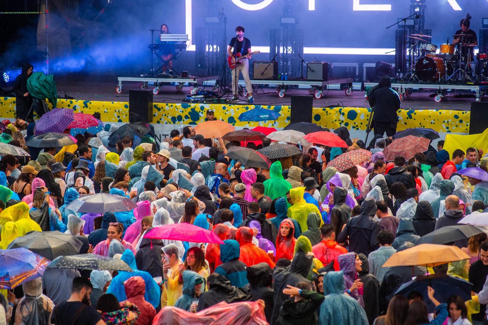 El Recorda Fest resiste entre lluvia y rayos
