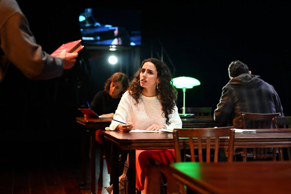 TEATRE | Miriam Moukhles, actriu: "Entendre les persones, els errors o ...