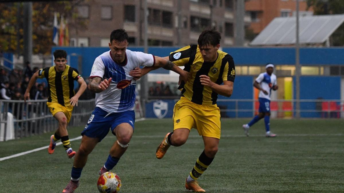 El CD Ebro saca tres valiosos puntos en casa con uno menos desde el ...