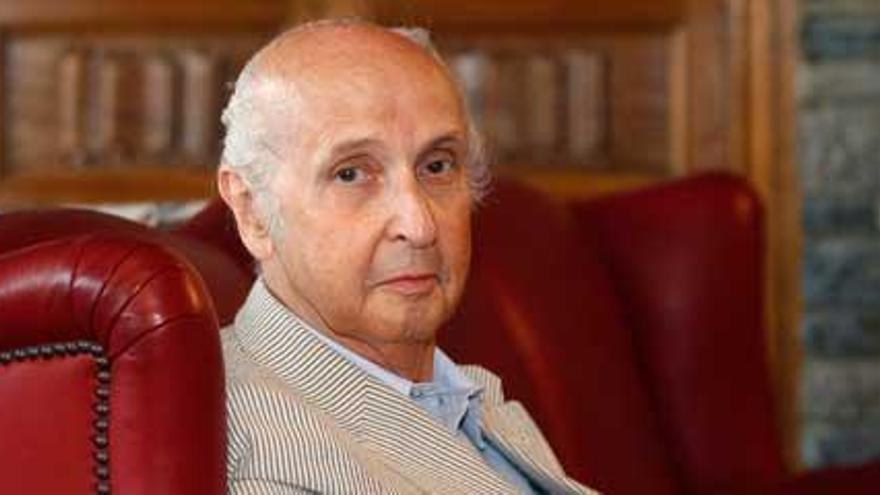 Grisolía: "Hay políticos que no han hecho más que pegar carteles"