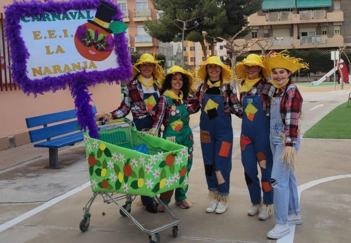 La escuela de educación infantil La Naranja da la bienvenida al Carnaval