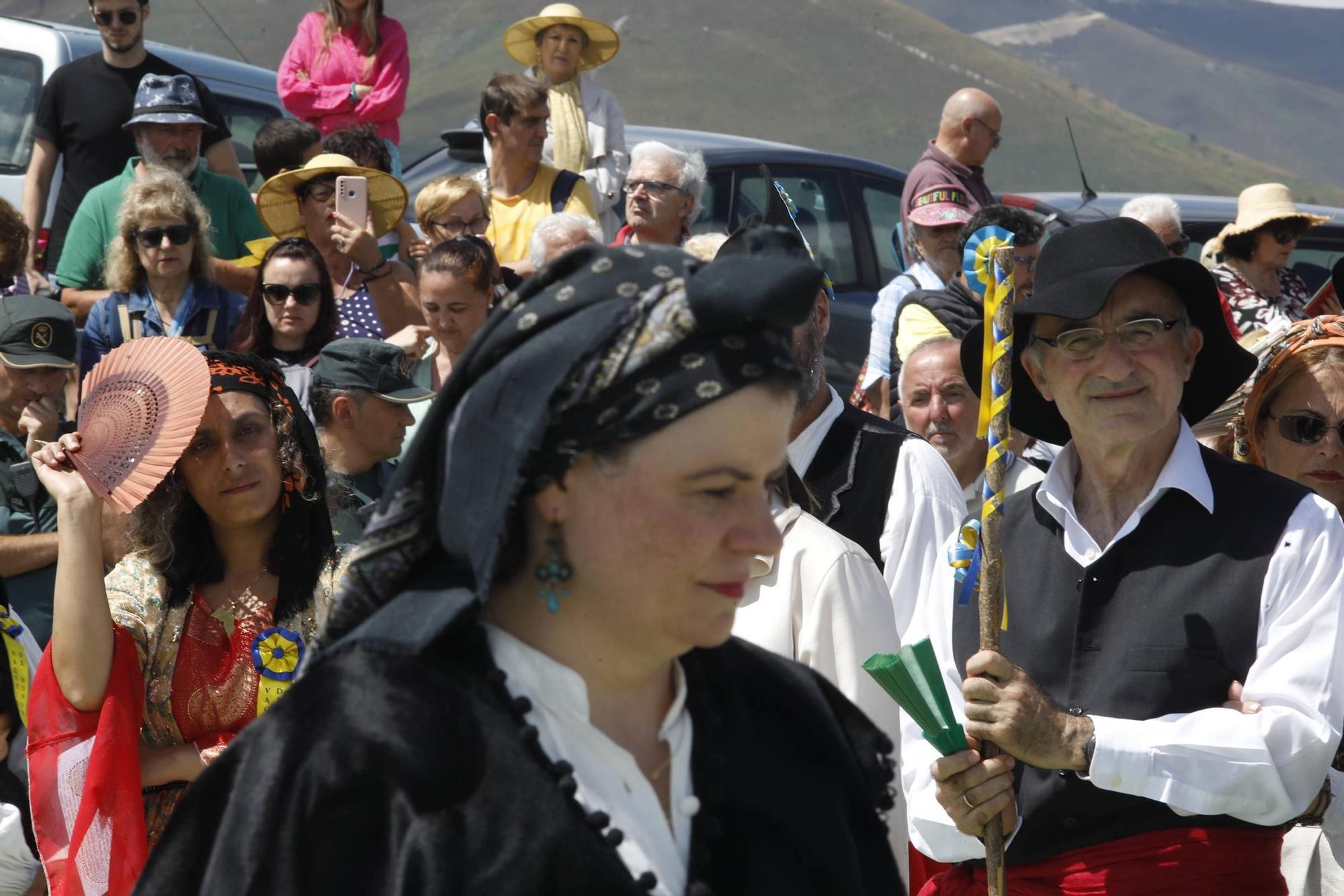 EN IMÁGENES: La boda vaqueira más esperada en Aristébano tras 44 años ...