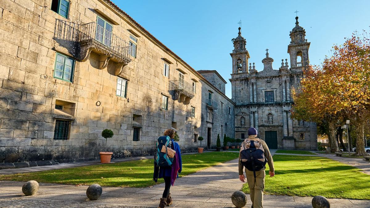 Poio, goza dun mar de Camiños