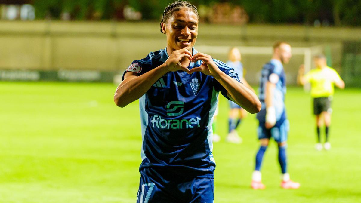 Real Murcia: Carlos Rojas mantiene en la batalla por el liderato a un ...