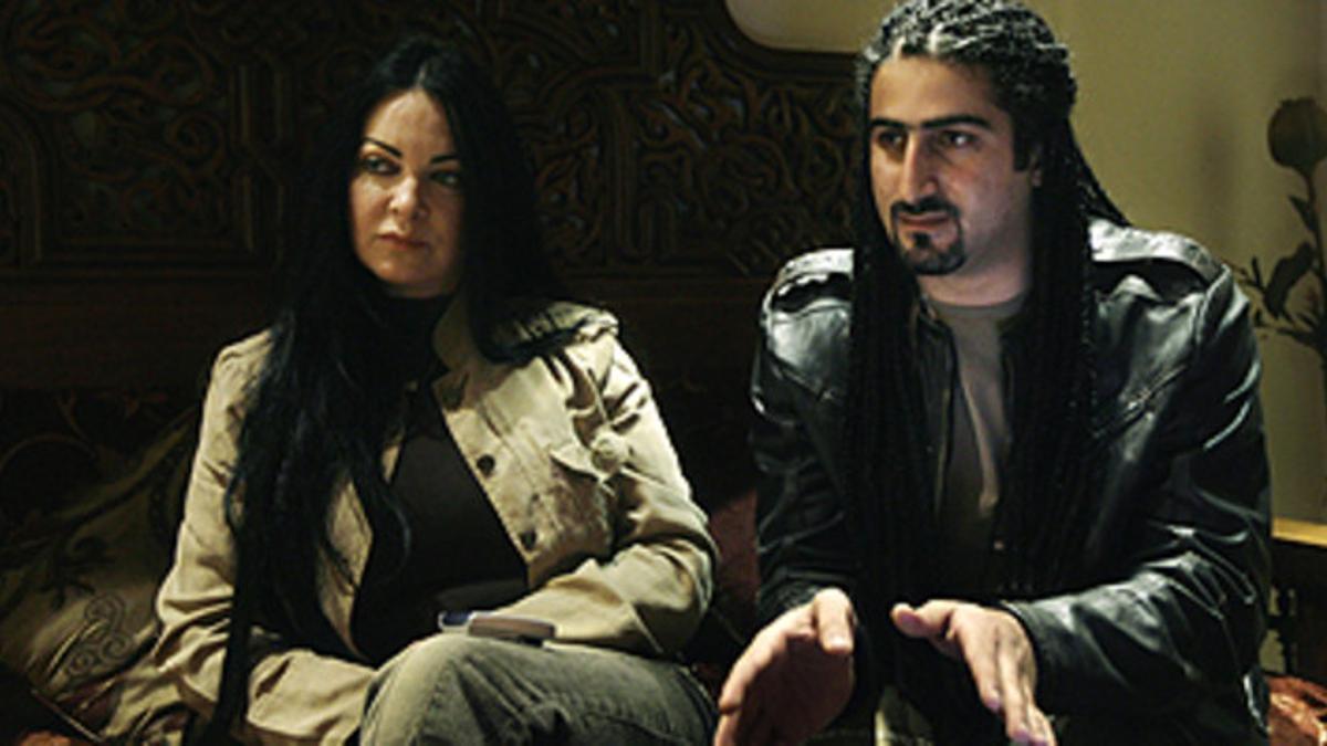 La exmujer de Bin Laden le acusa de pegar a sus hijos