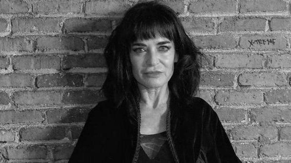 Entrevista a Ana Curra: «La censura es una involución, antes lo hacía ...