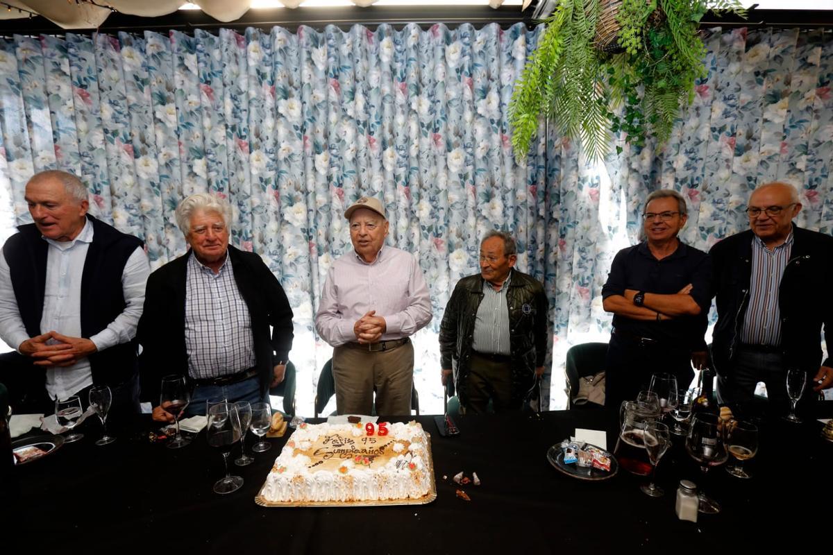 Los Amigos del Villalobos homenajean al empresario Rafael Bernabéu en ...